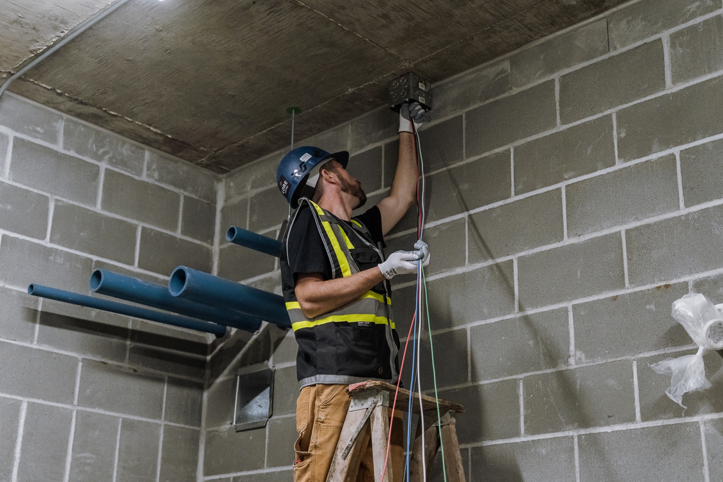 Electrical Contracting Services | LEED Electrical Construction